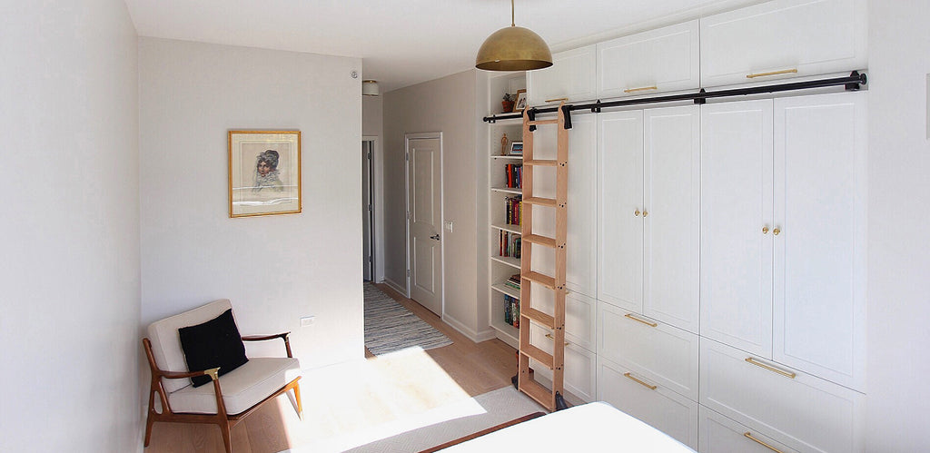 An Elegant Vertical Storage Solution Using Semihandmade